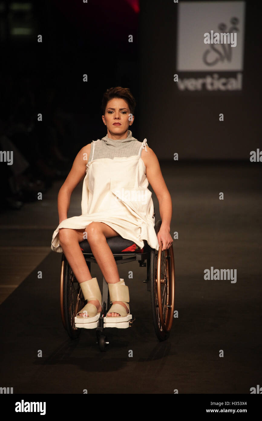 Milan, Italy. 3rd Oct, 2016. Models and disabled models in wheelchair ...
