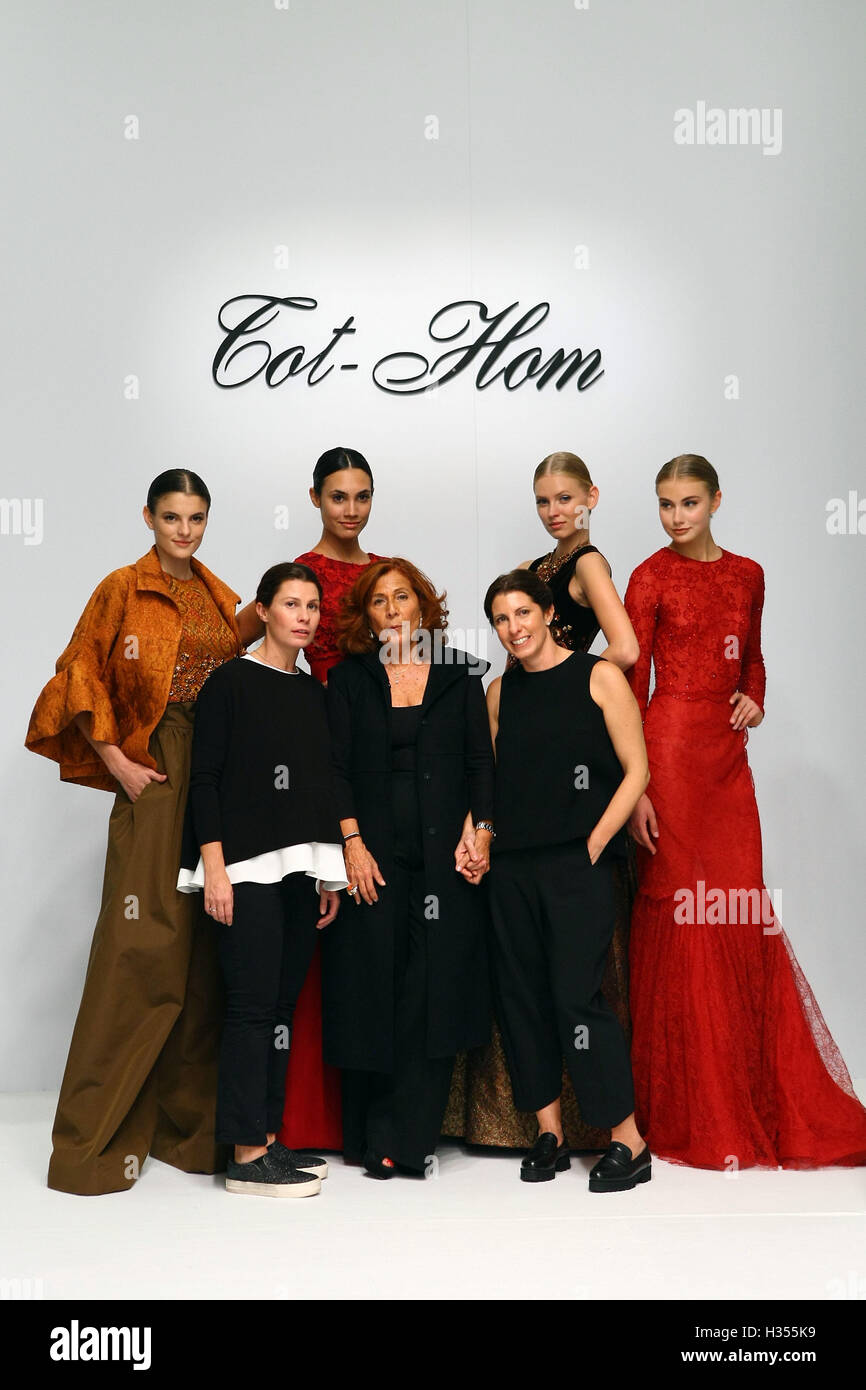 Barcelona, Spain. 4th October, 2016. Designer Marta Rota and Andrea y ...