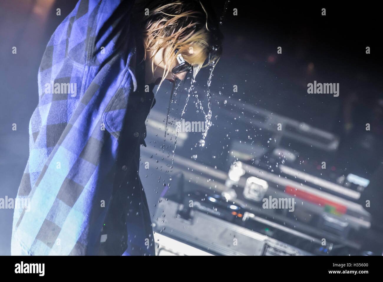 Detroit, Michigan, USA. 2nd Oct, 2016. EDITH FRANCES of CRYSTAL CASTLES ...