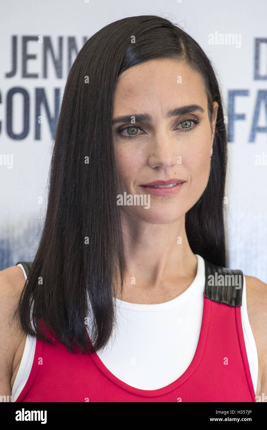 Jennifer Connelly Attends The American Pastoral Photocall At Bernini