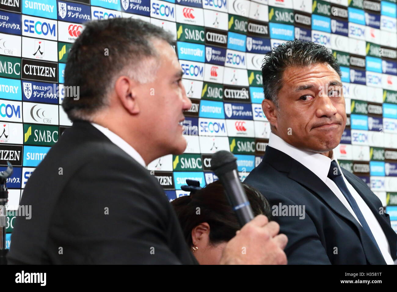 (L-R) HC/Jamie Joseph head coach (JPN), Filo Tiatia (Sunwolves ...