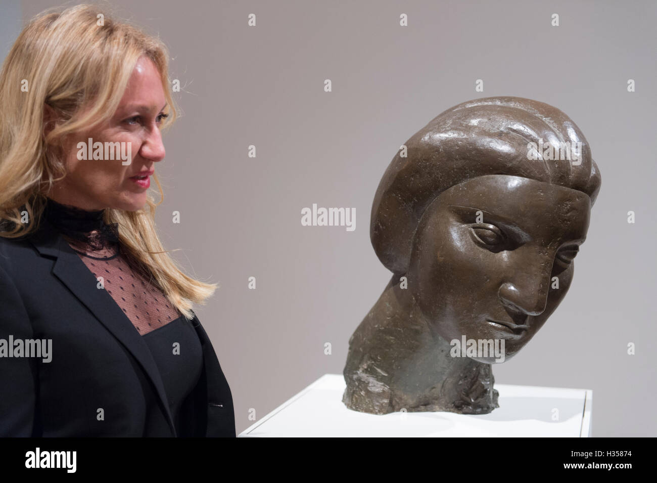 National Portrait Gallery, London, UK. 5th October, 2016. Diana ...