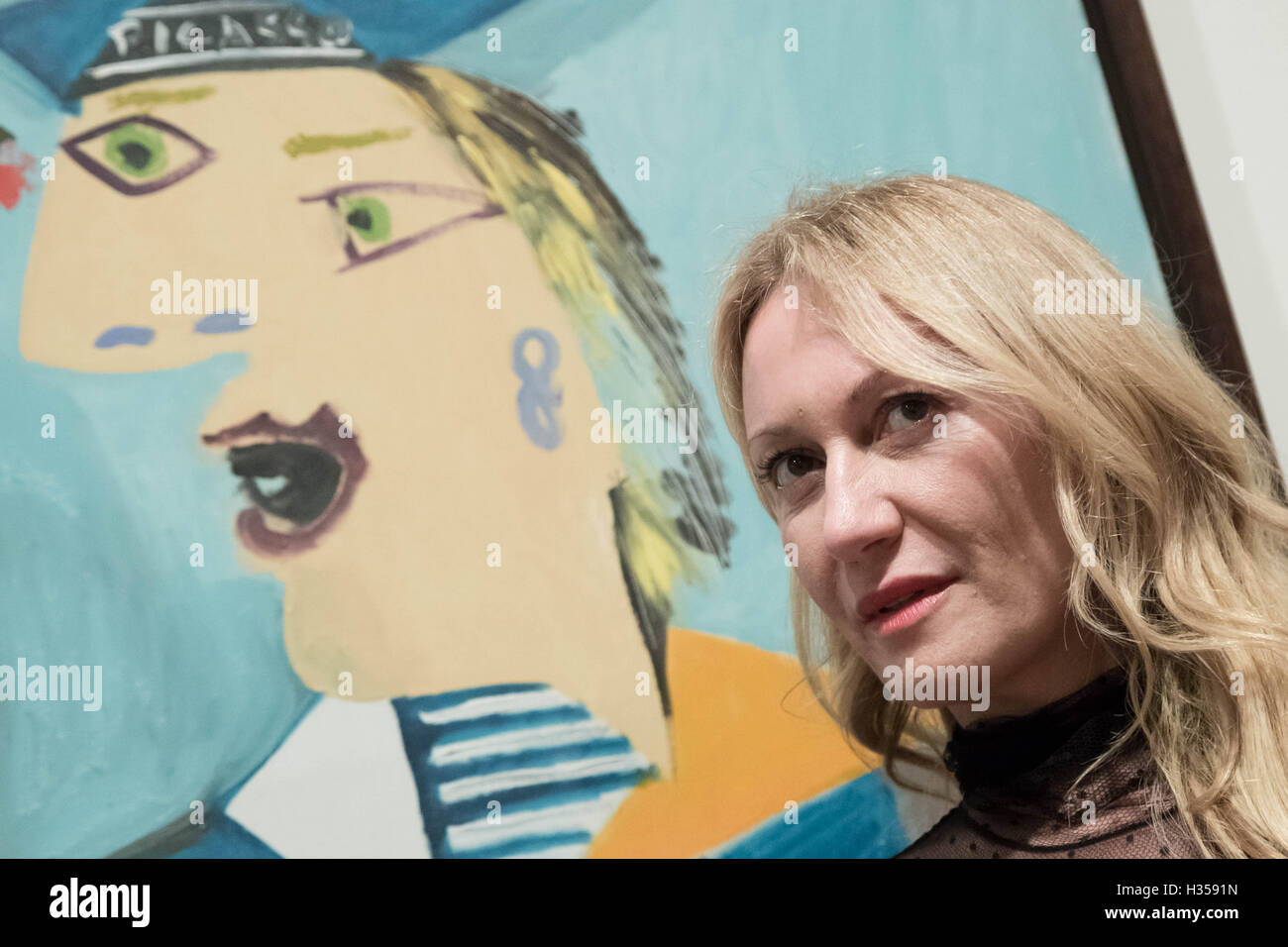 Diana widmaier picasso grand daughter pablo hi-res stock photography and images - Alamy