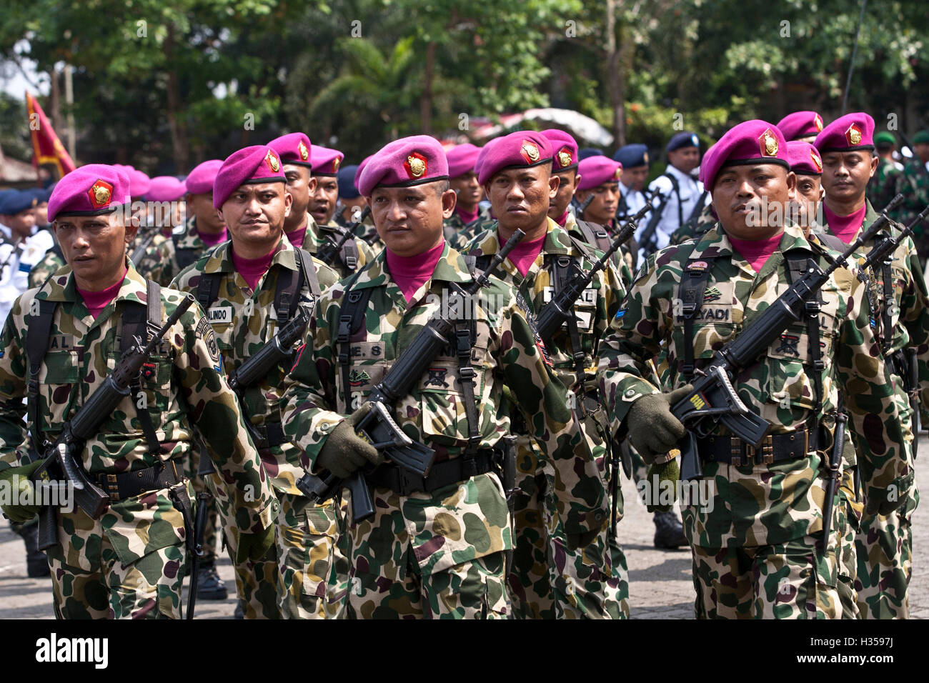 Bintan, Indonesia. 5th October, 2016. Indonesia Marine Soldiers ...