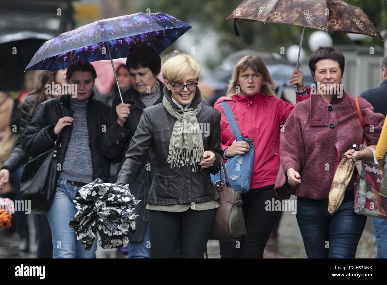 Kiev, Ukraine. 5th Oct, 2016. Rain weather in Kiev © Nazar Furyk/ZUMA ...