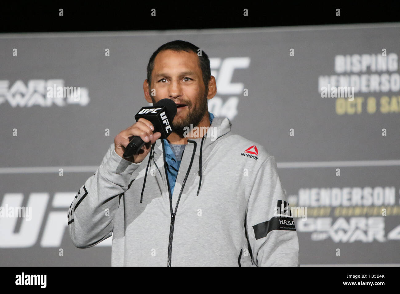 Manchester, UK. 5th October, 2016. Dan Henderson answers questions ...