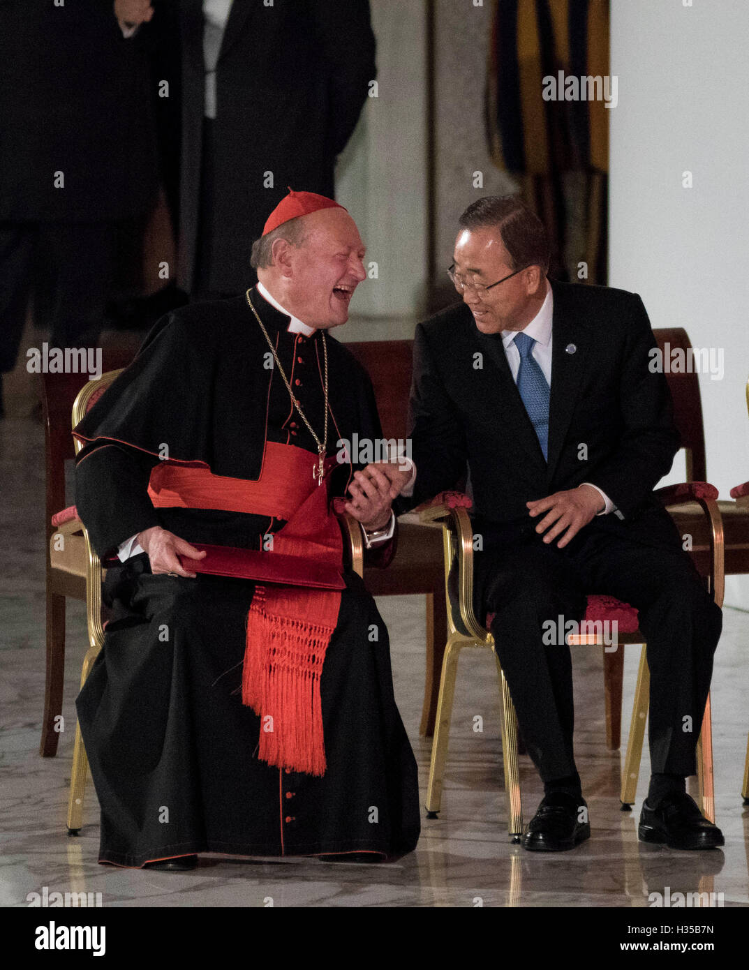 Cardinal gianfranco ravasi hi-res stock photography and images - Alamy