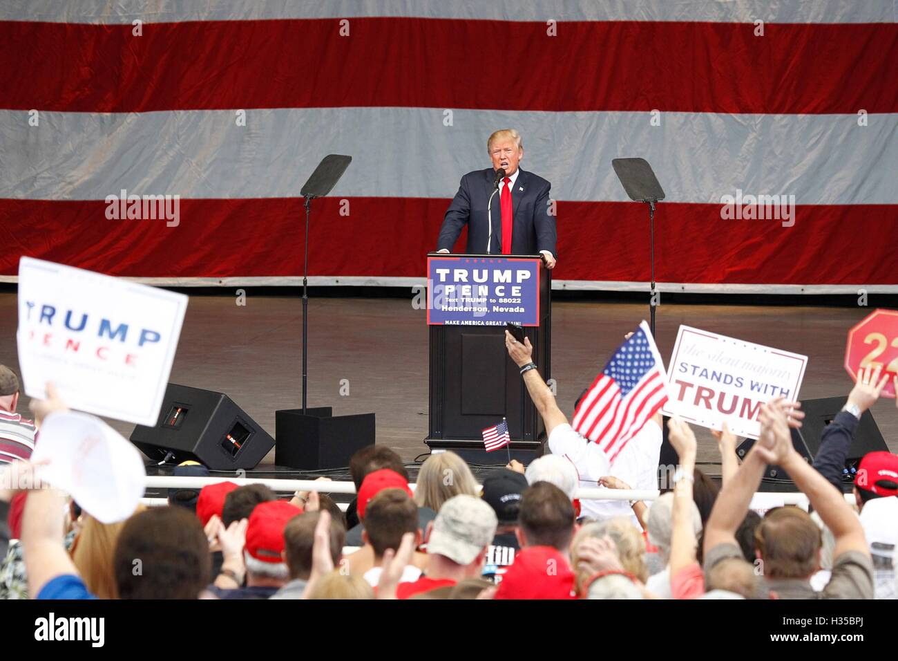Donald trump rally in nevada hi-res stock photography and images - Alamy