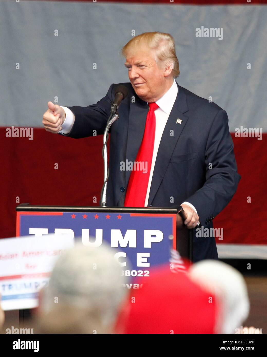 Donald trump rally in nevada hi-res stock photography and images - Alamy