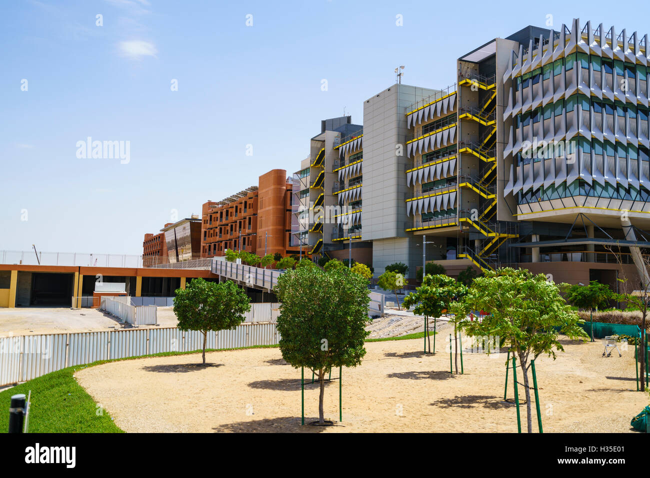 Masdar City, a carbon neutral building project relying on solar energy ...
