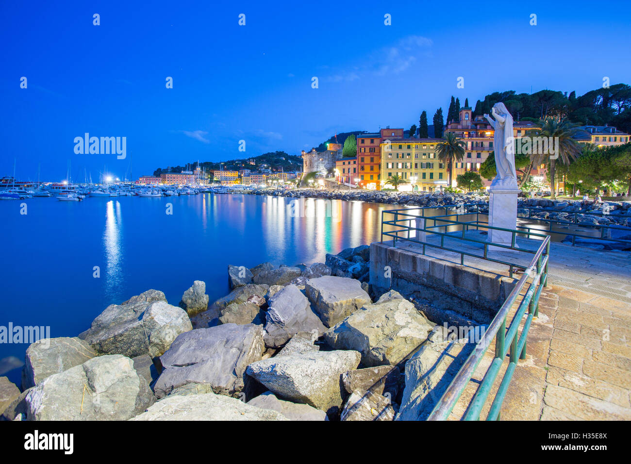 Santa margherita ligure and water hi-res stock photography and images ...