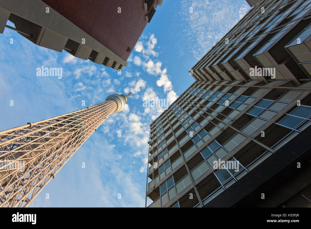 Worlds tallest free standing structure hi-res stock photography and ...