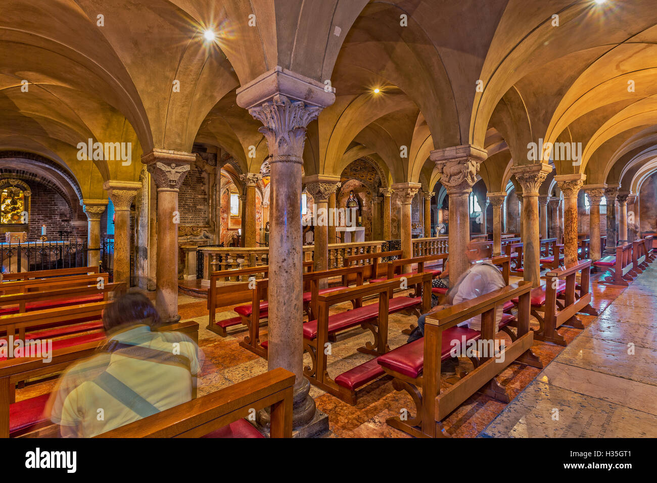 Italy Emilia Romagna Modena Cathedral interior - Crypt Stock Photo - Alamy