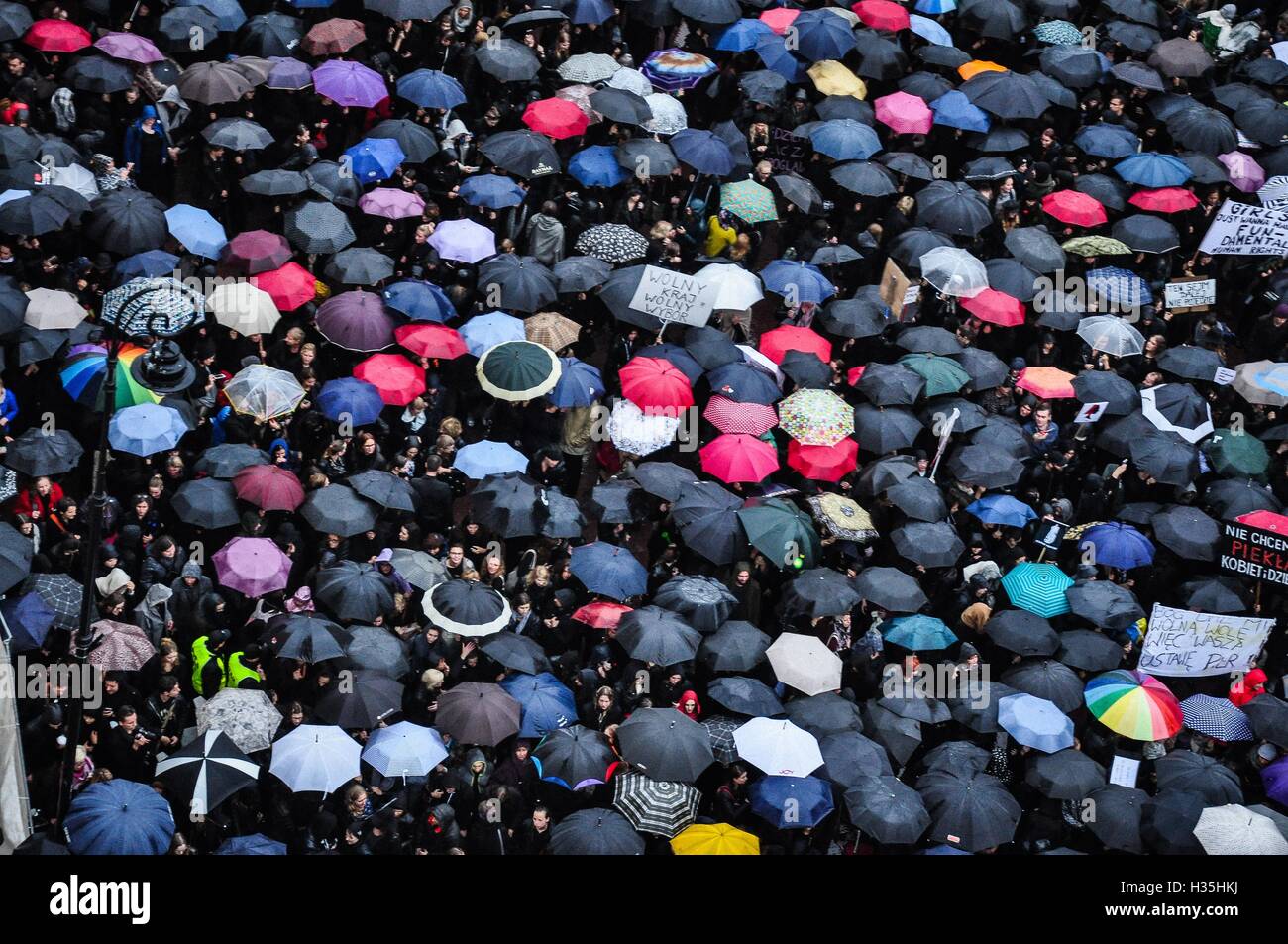 Thousend of Polish women and supporting them men take part in a ...