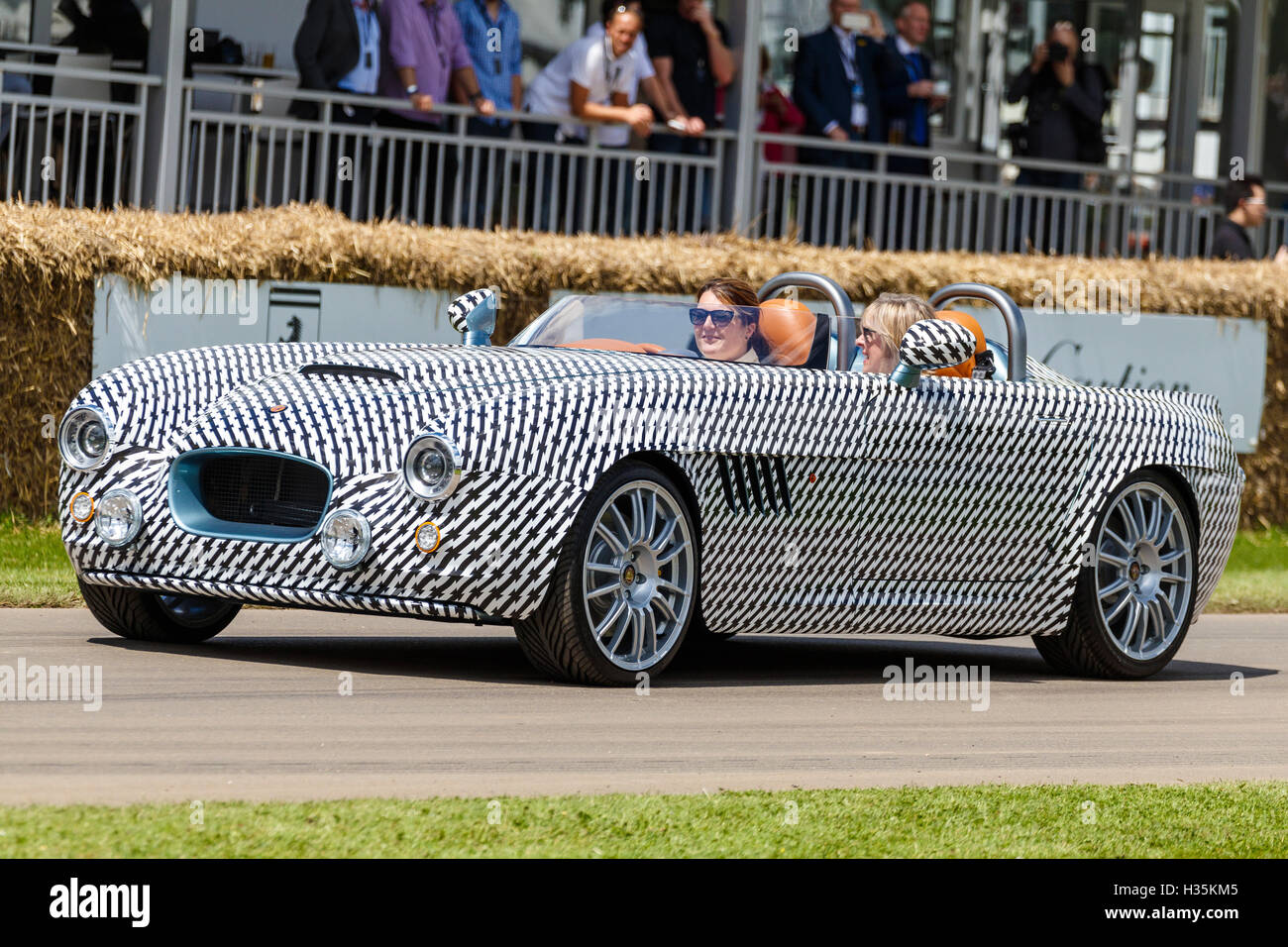 2016 Bristol Bullet V8 Roadster supercar on the hillclimb at the 2016 ...