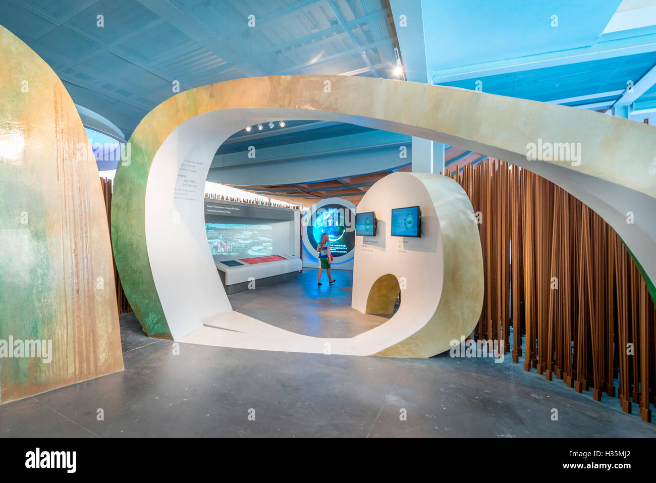 Interior view of Chinese Pavilion at the Expo 2015 Milano Italy by ...