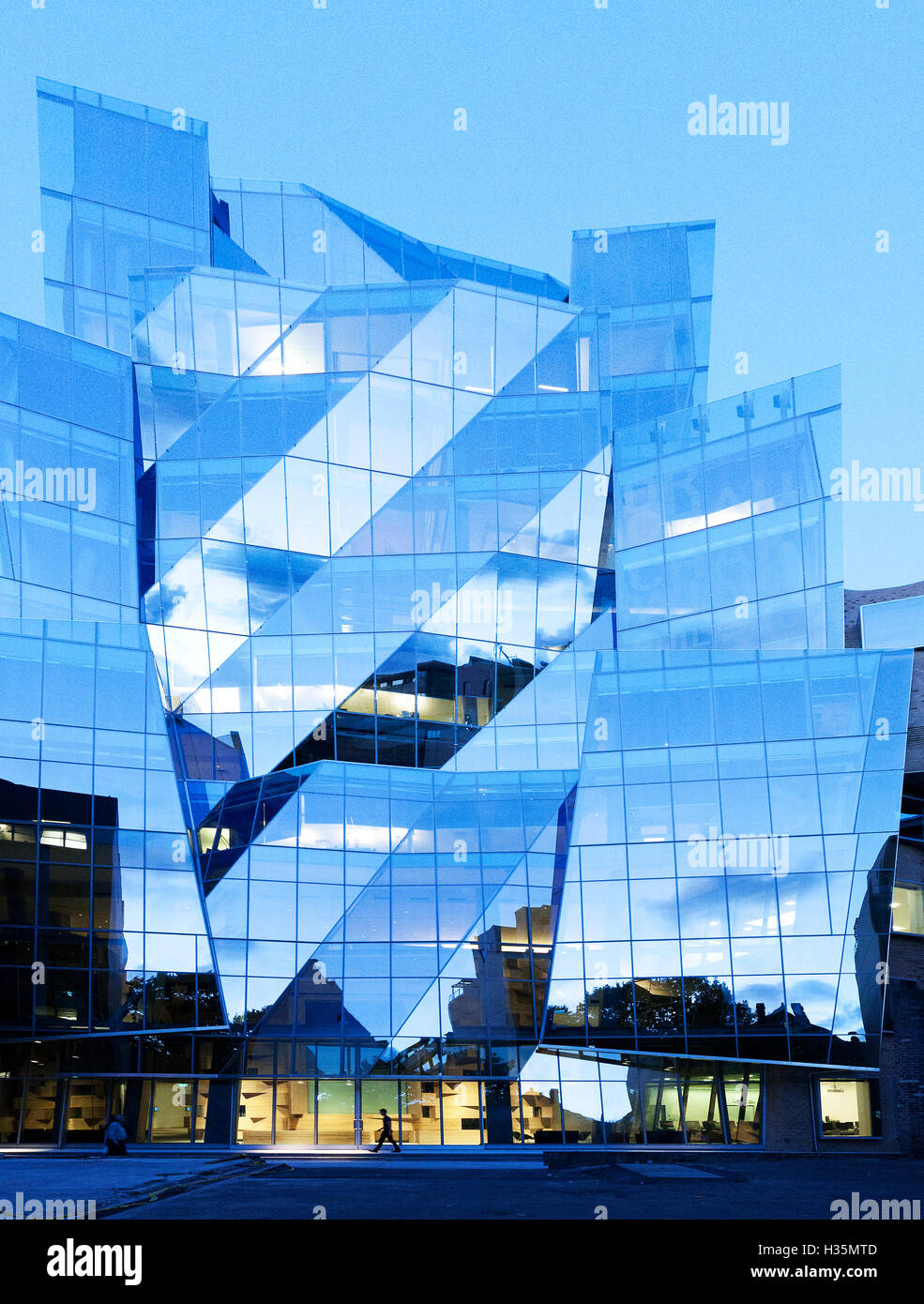 The dr chau chak wing building hi-res stock photography and images - Alamy