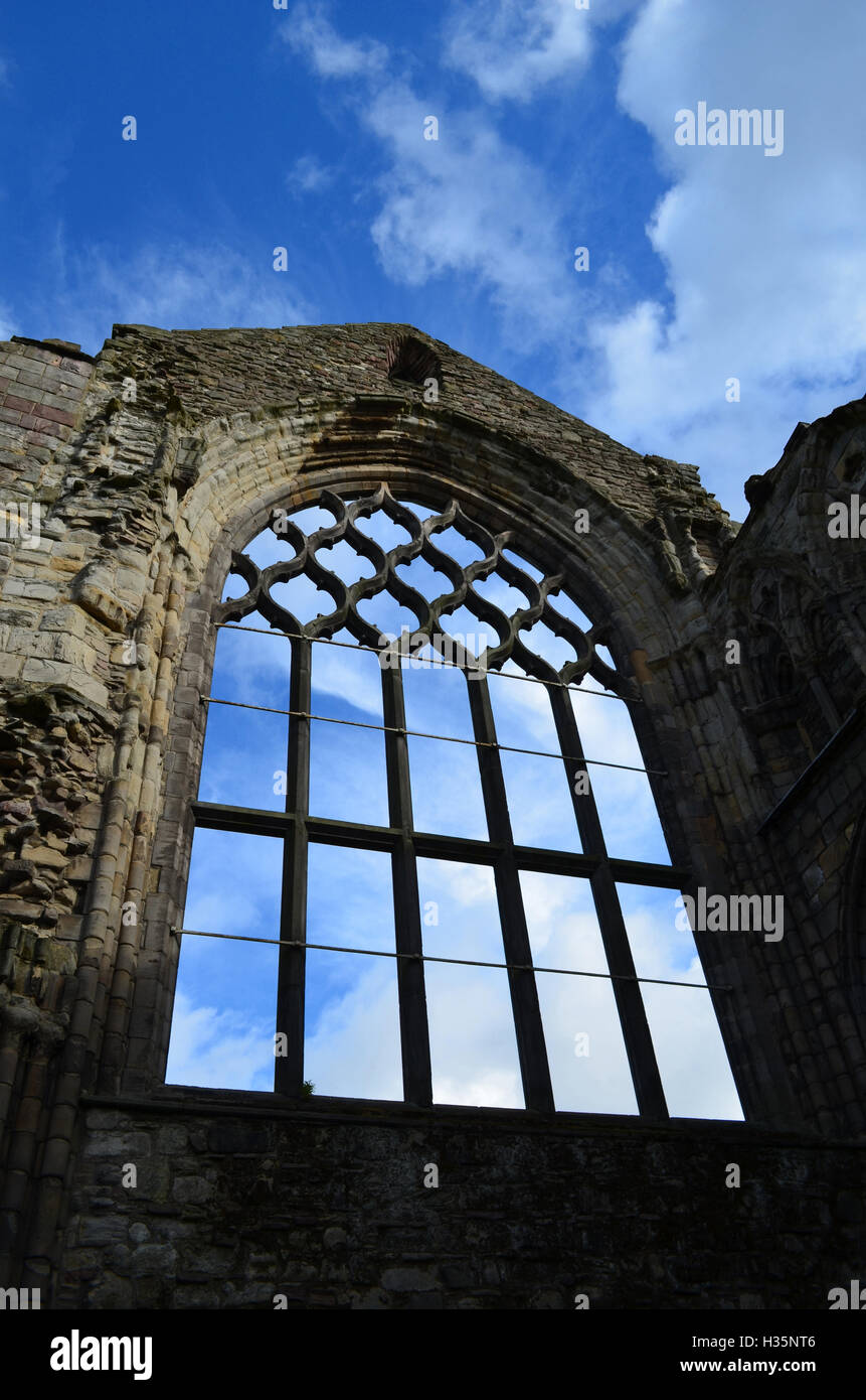 Stone window ruins of Holyrood Abbey in Edinburgh Scotland Stock Photo ...