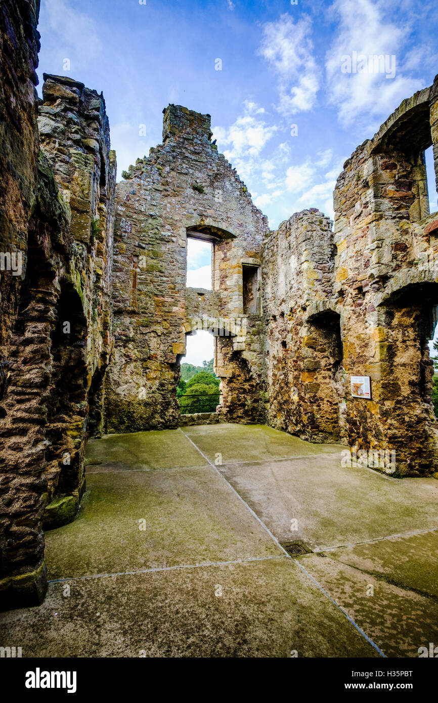 Dirleton castle hi-res stock photography and images - Alamy