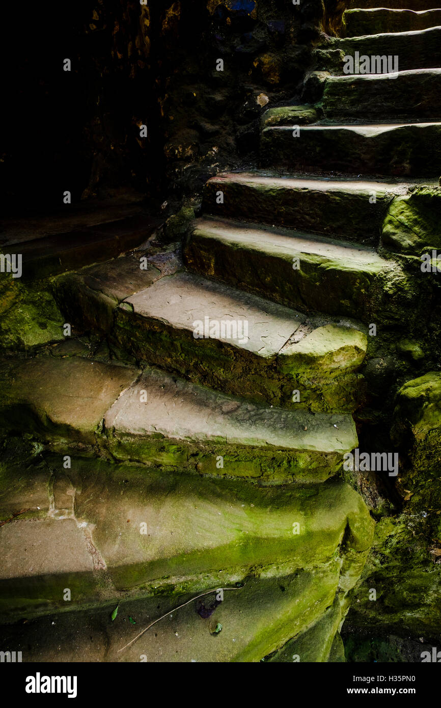 Steps ruined castle hi-res stock photography and images - Alamy