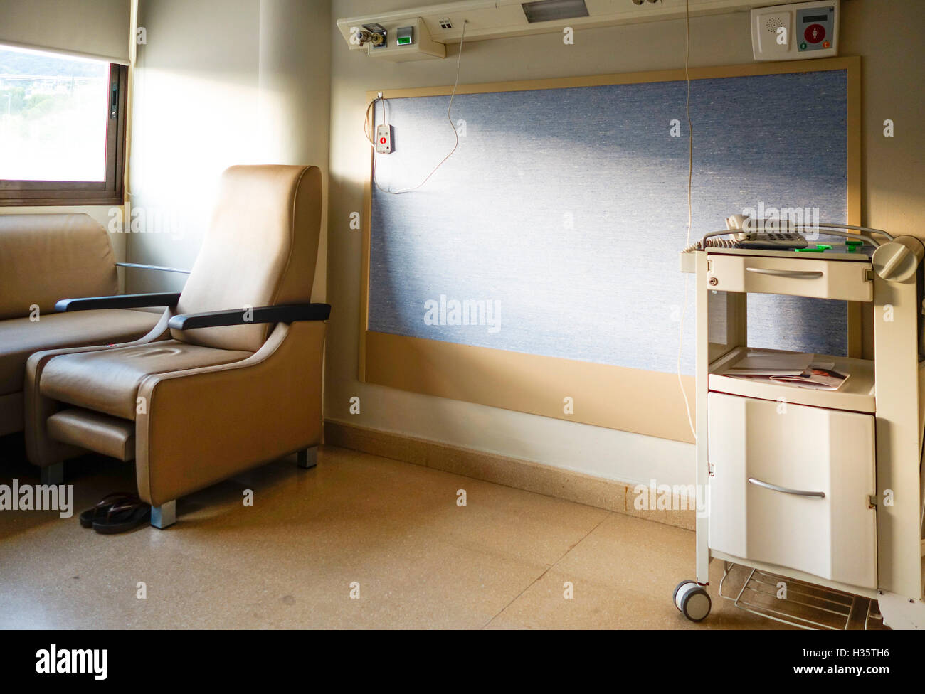 Sick beds hi-res stock photography and images - Alamy