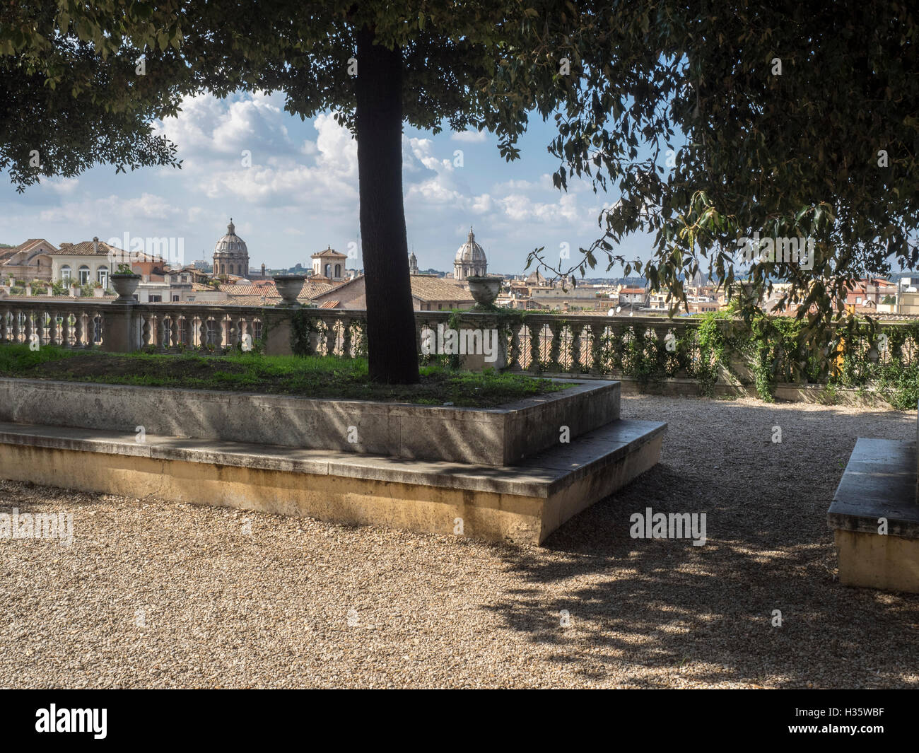 Central Rome rooftops Stock Photo - Alamy