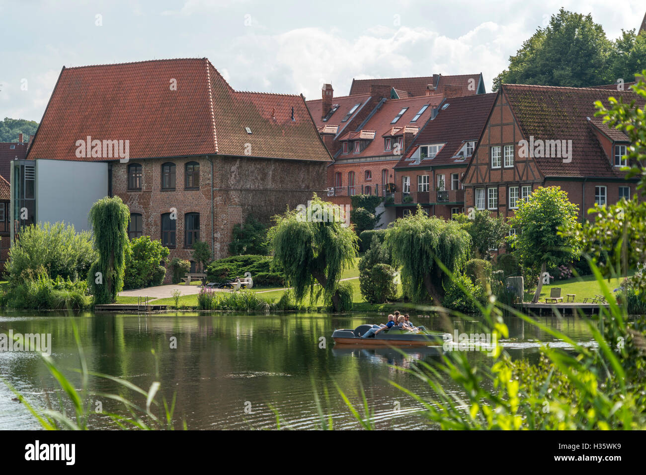 city lake Stadtsee in Moelln, Schleswig-Holstein, Germany, Europe Stock ...