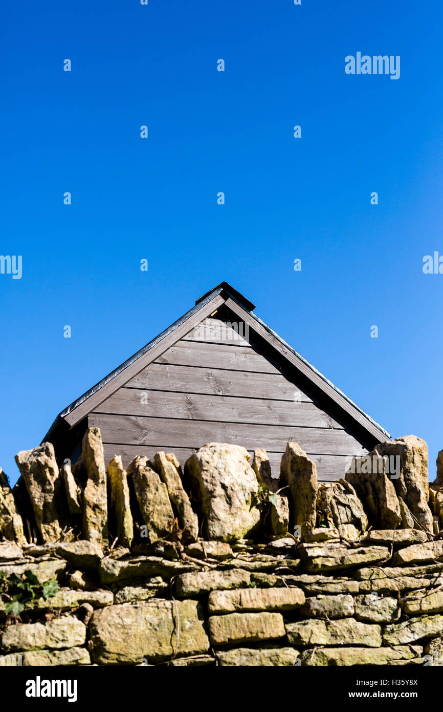 Hidden behind building hi-res stock photography and images - Alamy