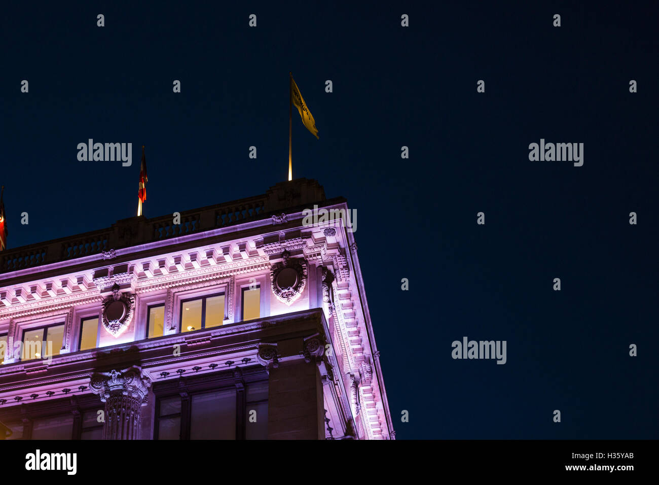 Top of Selfridges building, Oxford Street,London Stock Photo - Alamy
