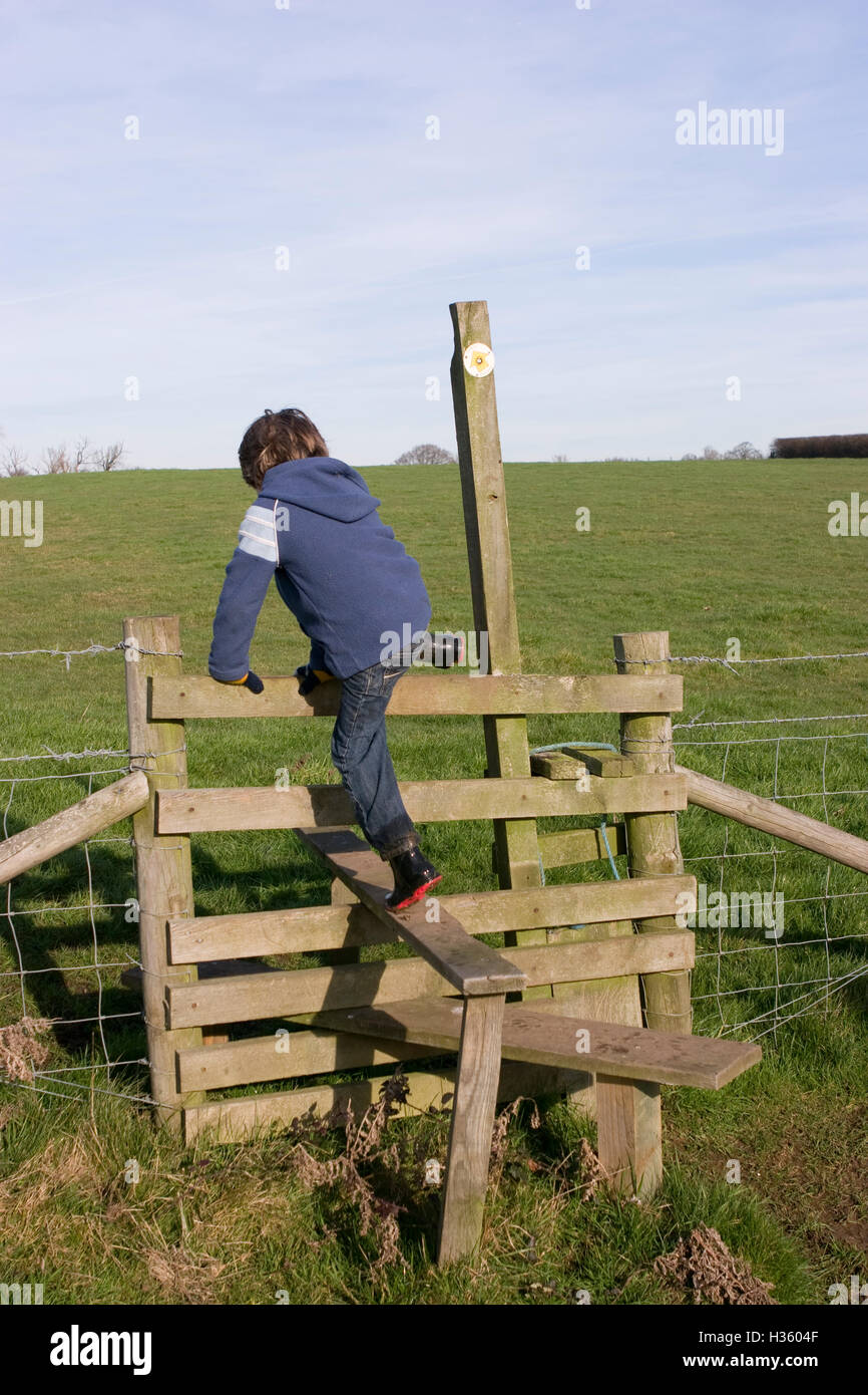 Climb over a stile hi-res stock photography and images - Alamy