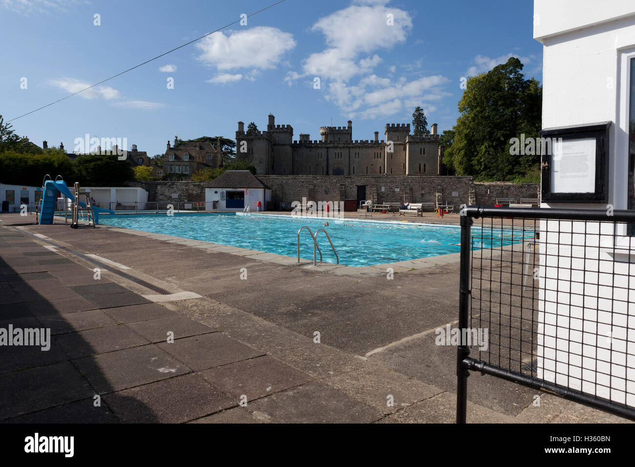 Cirencester open air swimming pool, the victorian pool, Cirencester ...
