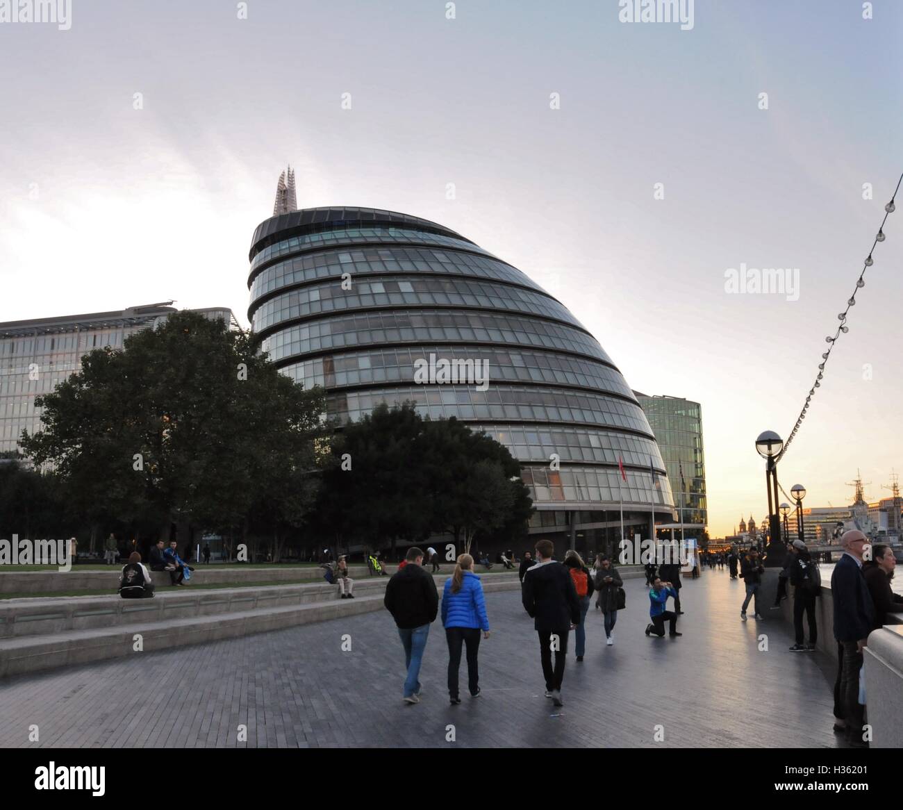 A view of London's City Hall, from the Thames Path Stock Photo - Alamy
