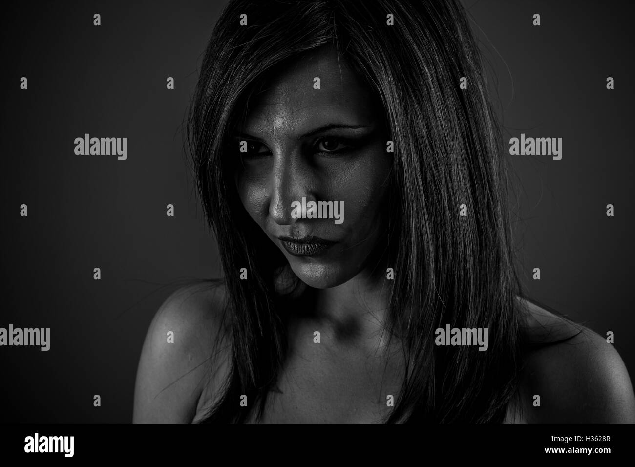 Teenager look back sad hi-res stock photography and images - Alamy