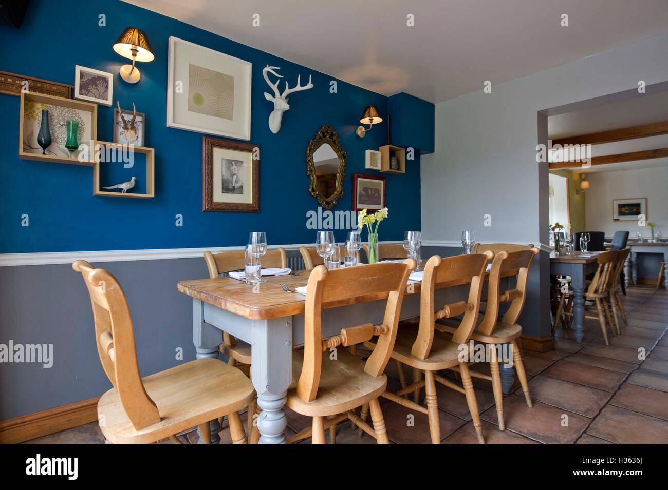 Crown inn broughton hi-res stock photography and images - Alamy