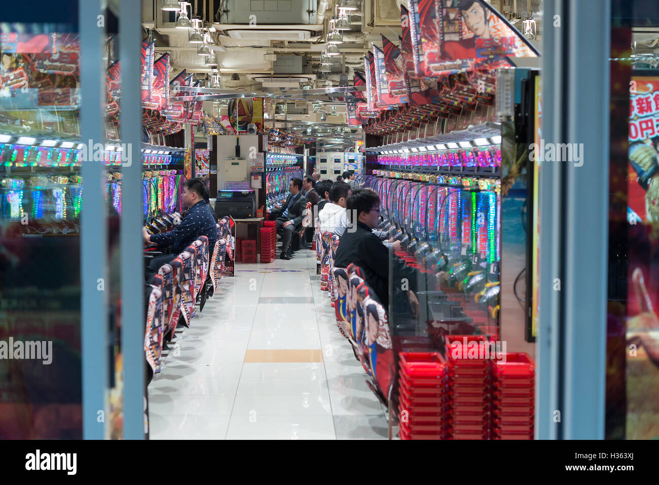 TOKYO, JAPAN - 16 NOV 2015 - Pachinko Parlor slot in Japan widely used ...