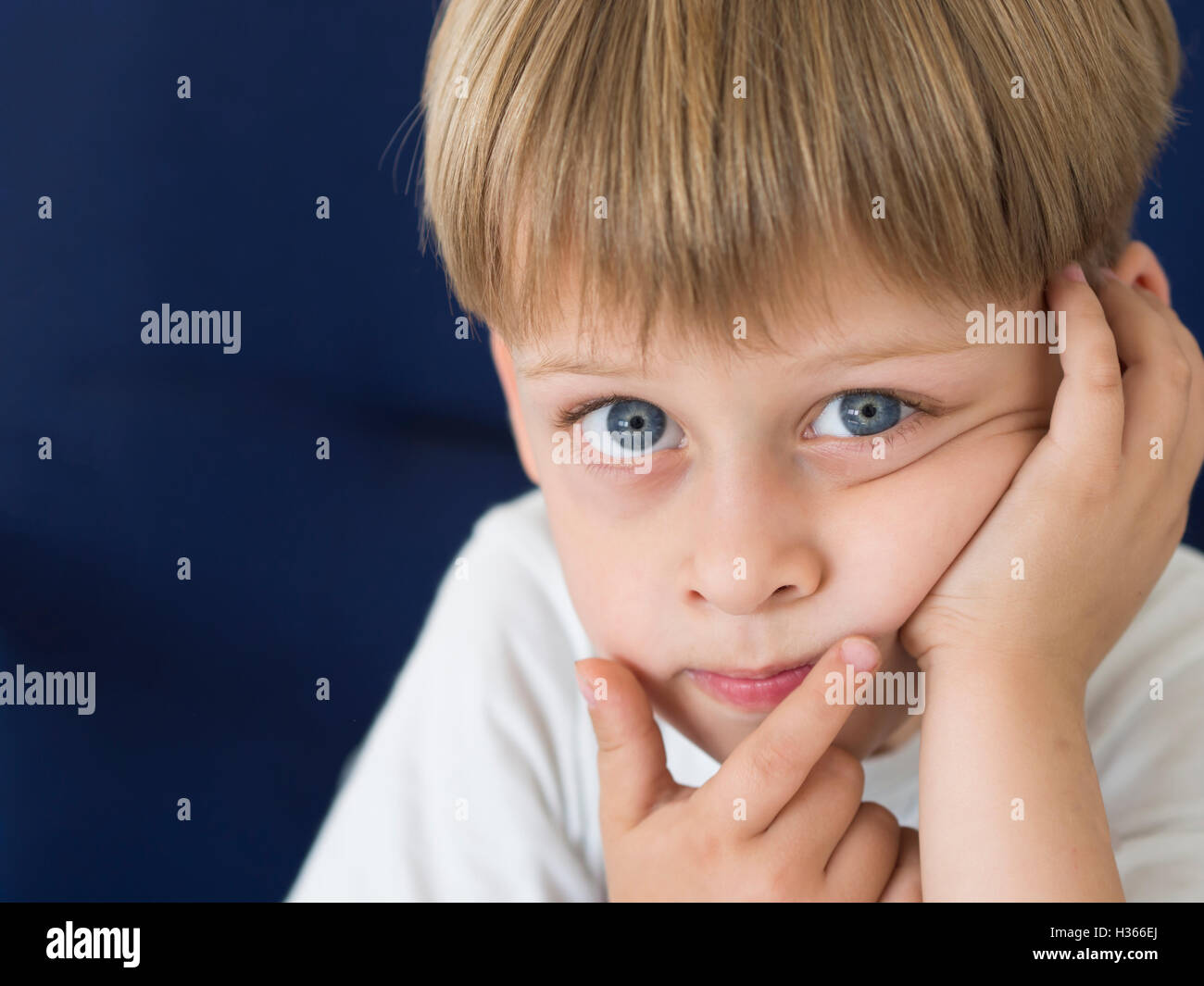 portrait of a cute boy Stock Photo - Alamy