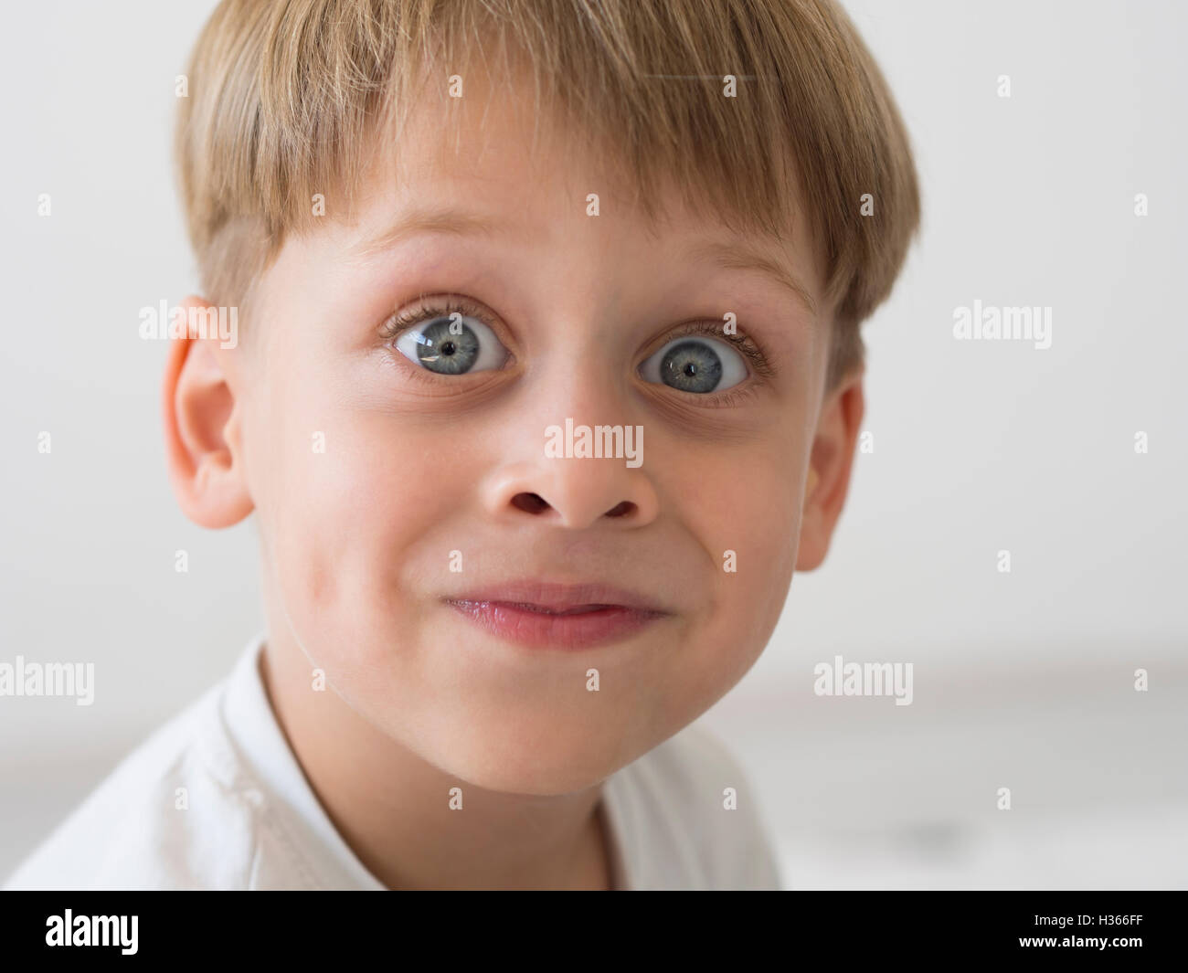 portrait of a cute boy Stock Photo - Alamy