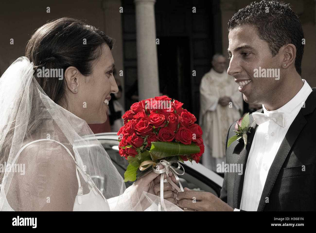 Italian bride and groom Stock Photo - Alamy