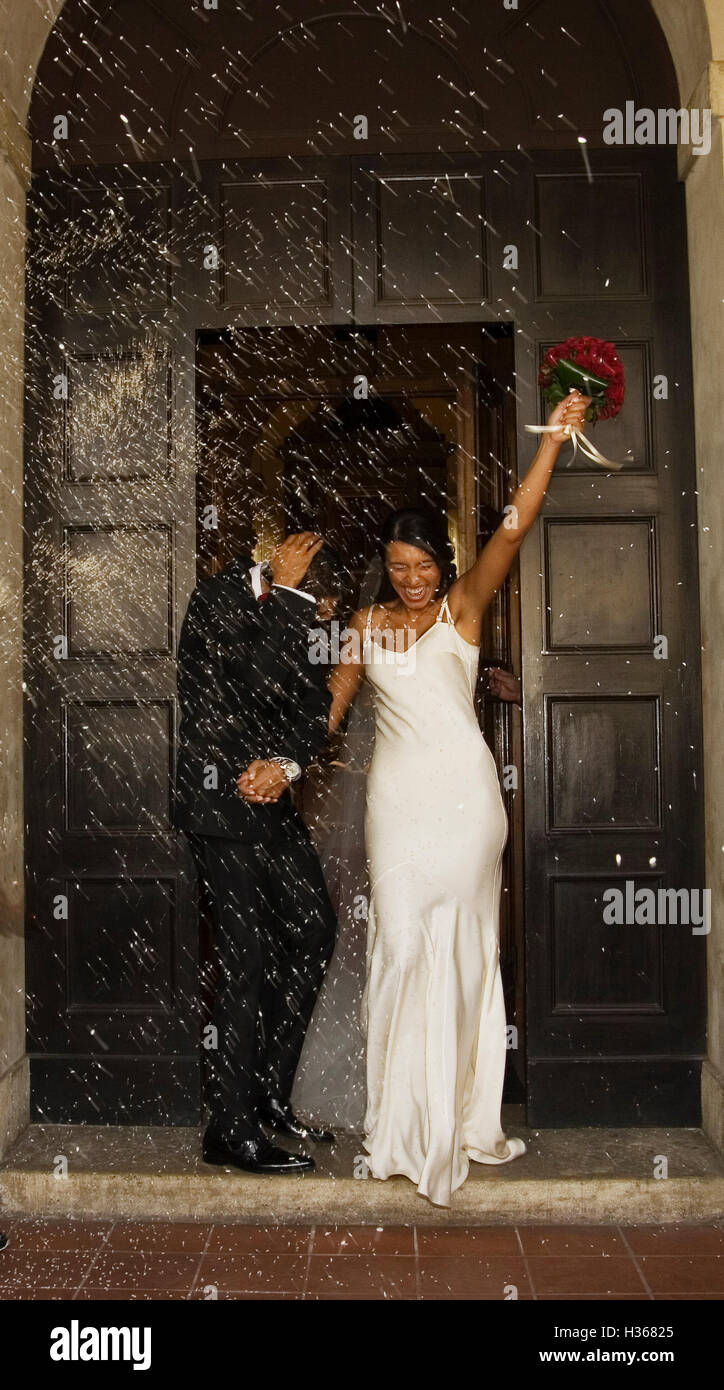 Young italian couple getting married hi-res stock photography and ...