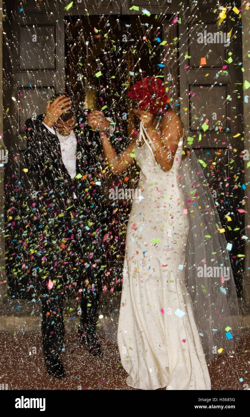Young italian couple getting married hi-res stock photography and ...