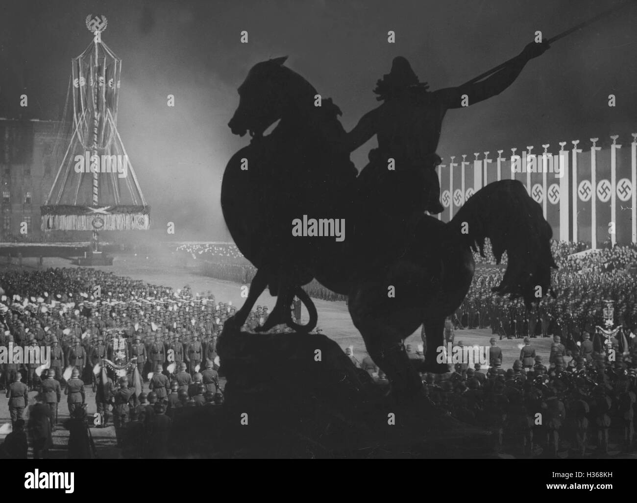 On may people in Black and White Stock Photos & Images - Alamy