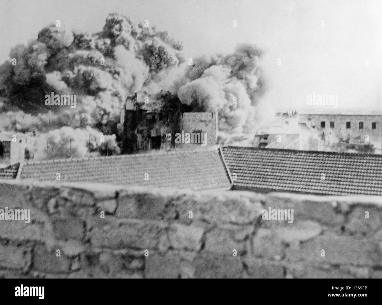 Fighting jaffa arab uprising hi-res stock photography and images - Alamy