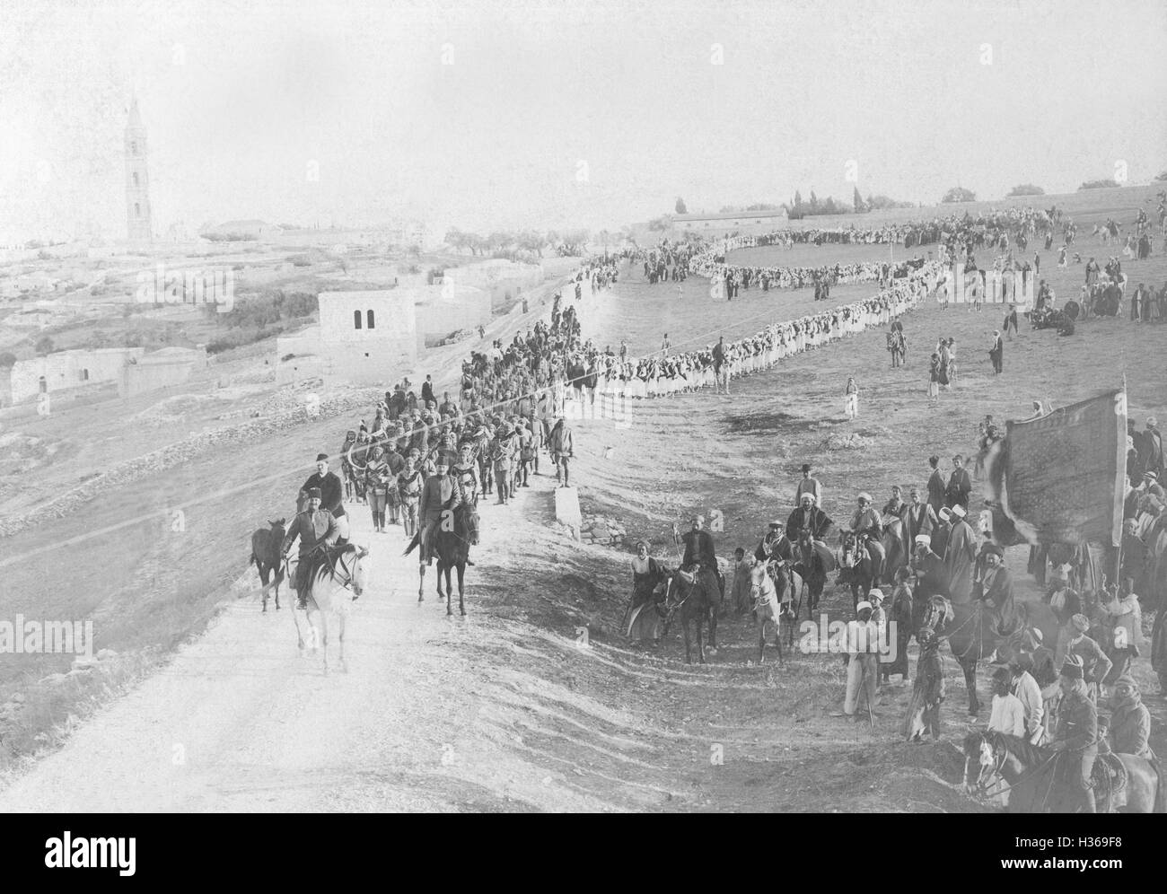 Volunteers military Black and White Stock Photos & Images - Alamy