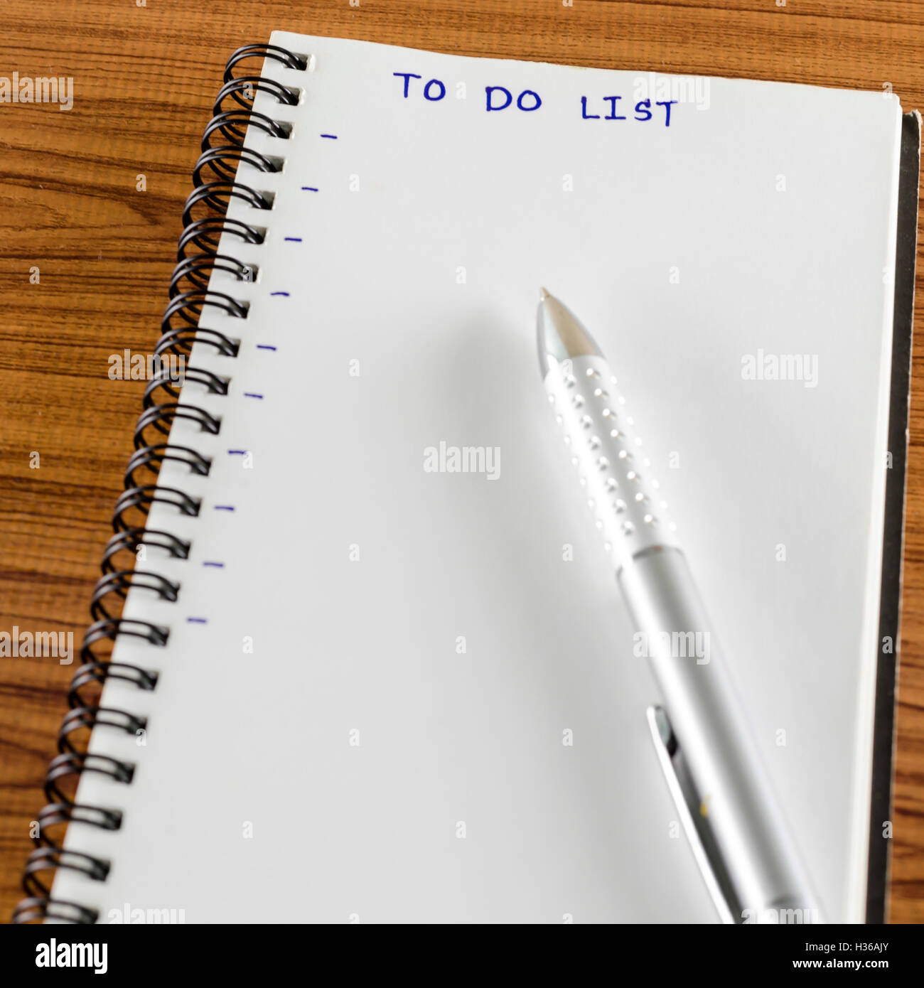 notebook and pen with word to do list Stock Photo - Alamy