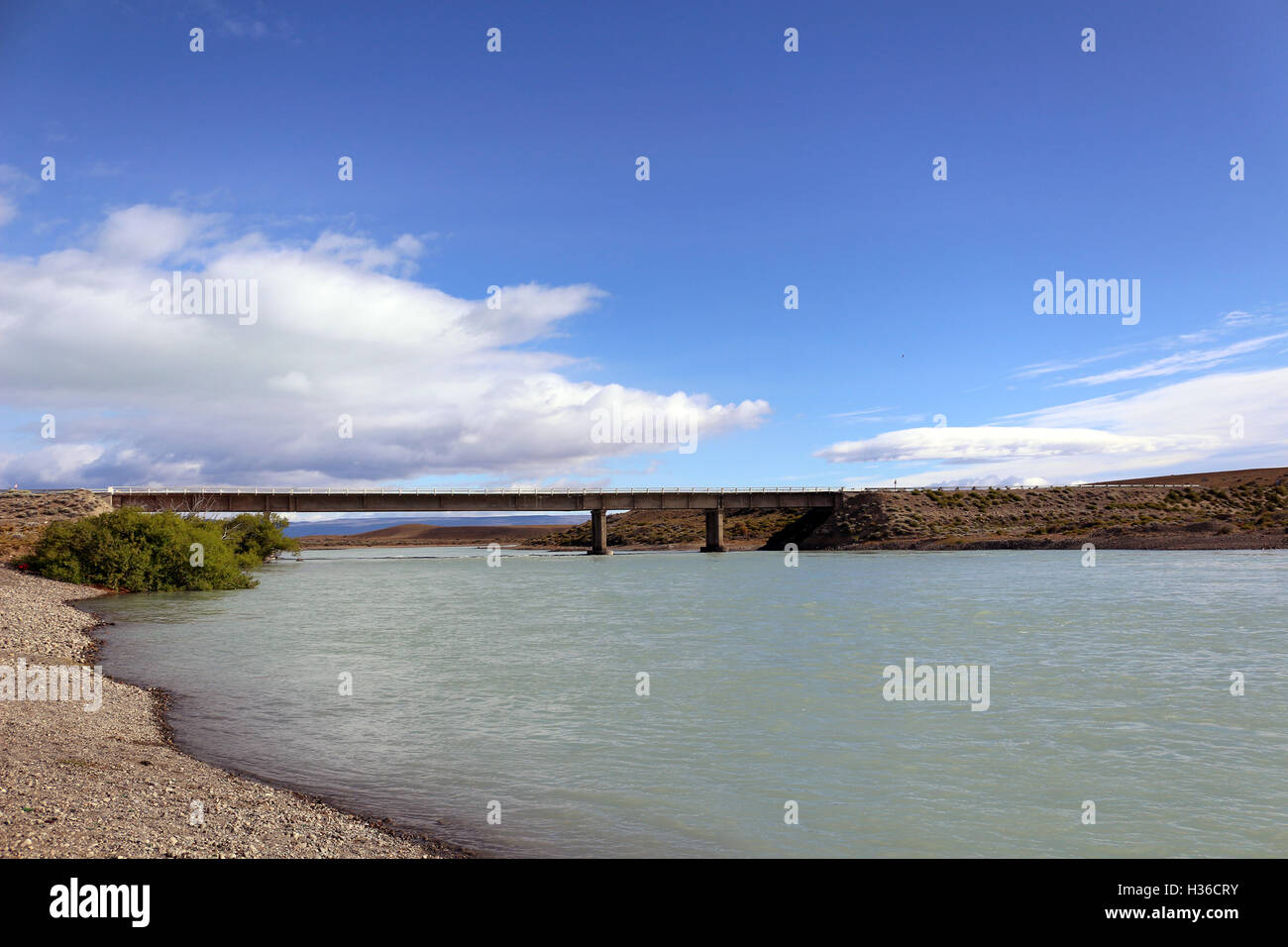 Route 40 bridge over the La Leóna river in Santa Cruz, Patagonia ...