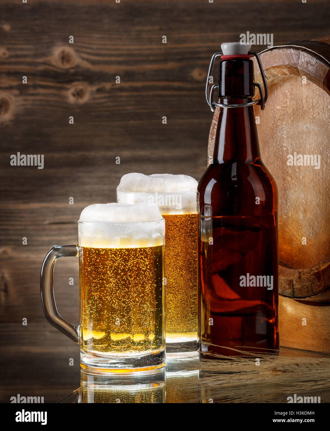 Barrel beer hi-res stock photography and images - Alamy