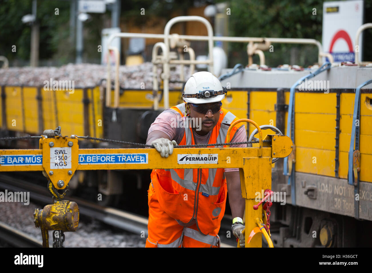 London Underground engineers working on Northern Line track replacement ...