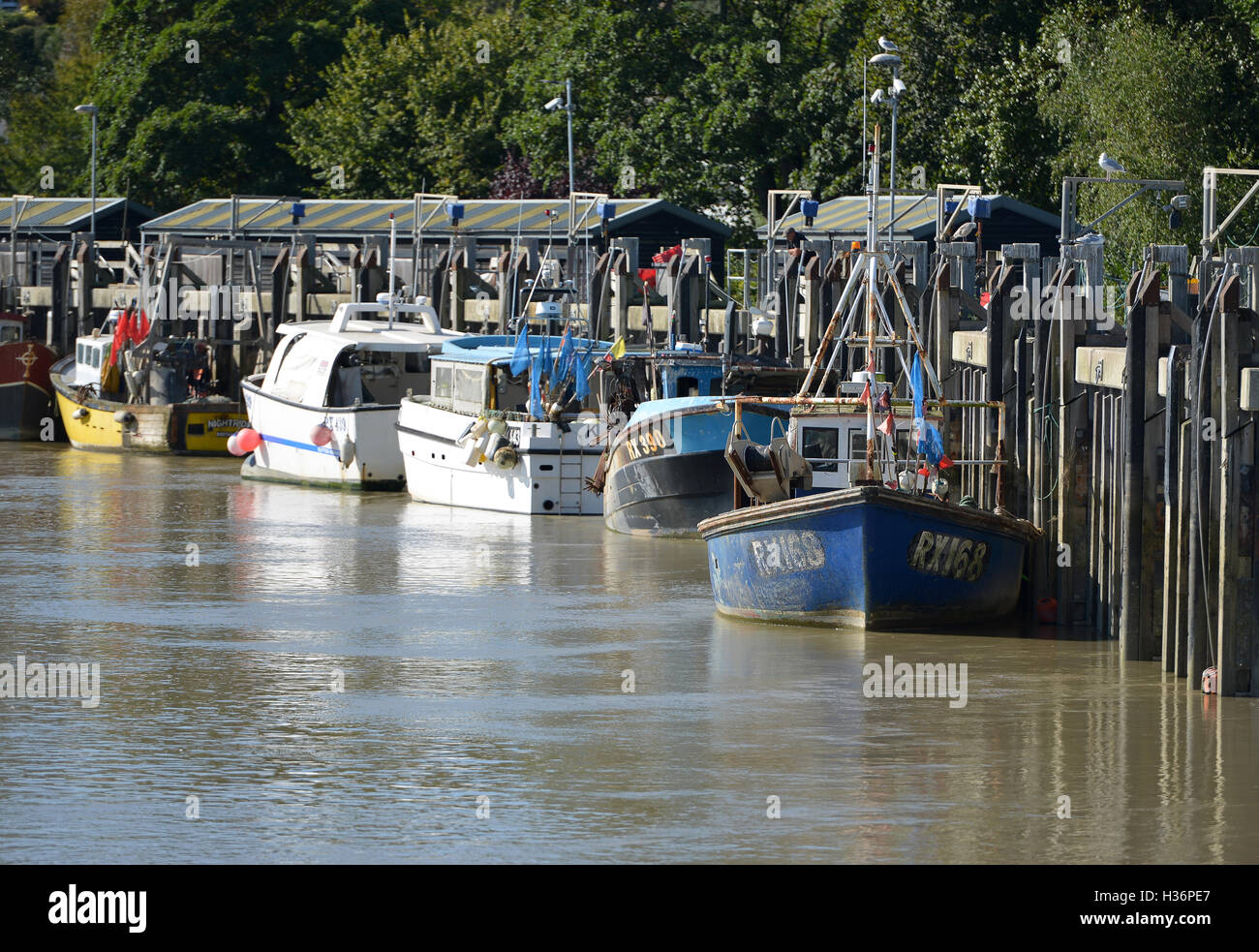 Fishing boats in the River Rother at Rye, East Sussex Stock Photo - Alamy