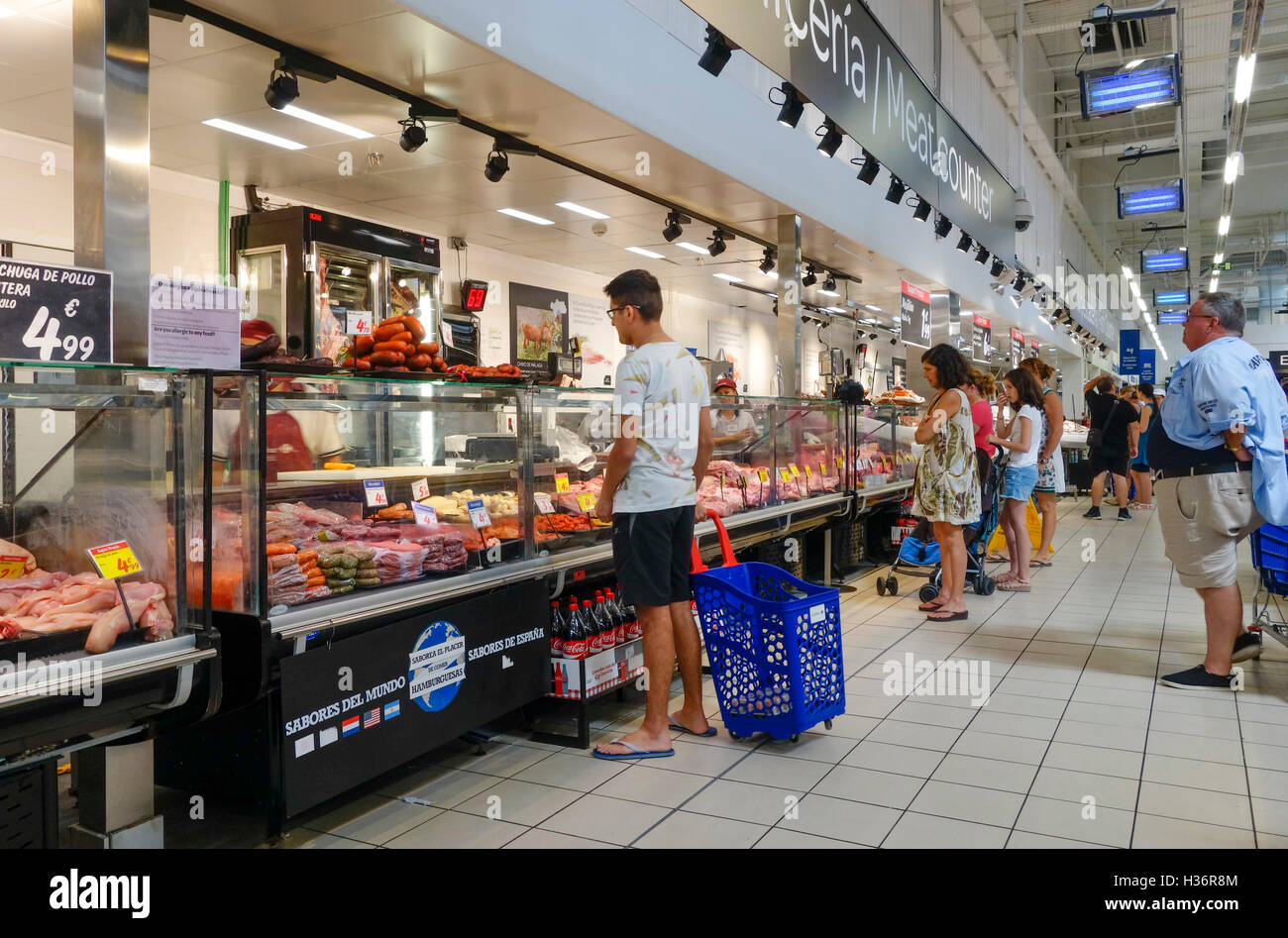 Meat counter supermarket hi-res stock photography and images - Alamy