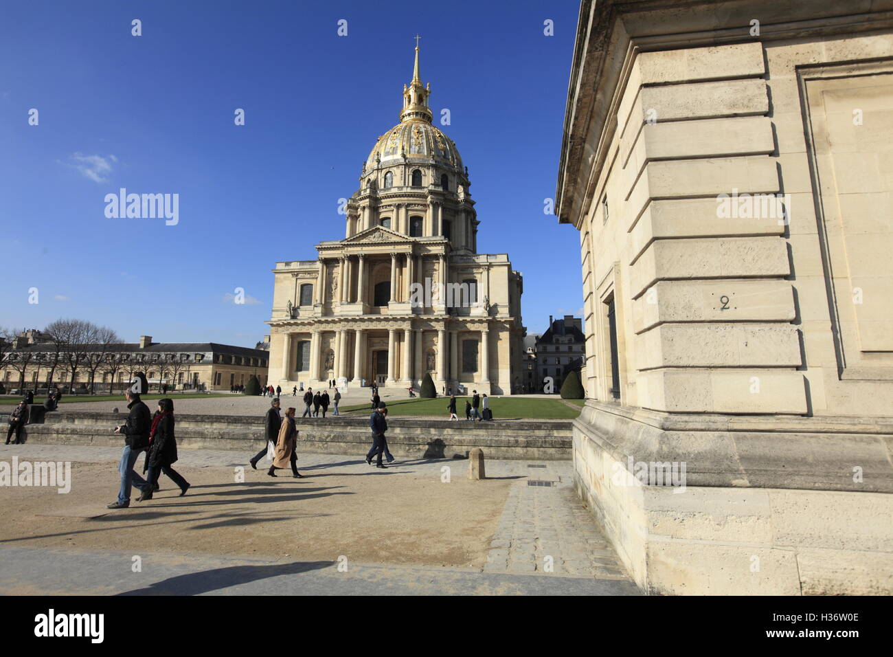 The chapel of Saint-Louis-des-Invalides the burial site of Napoleon ...